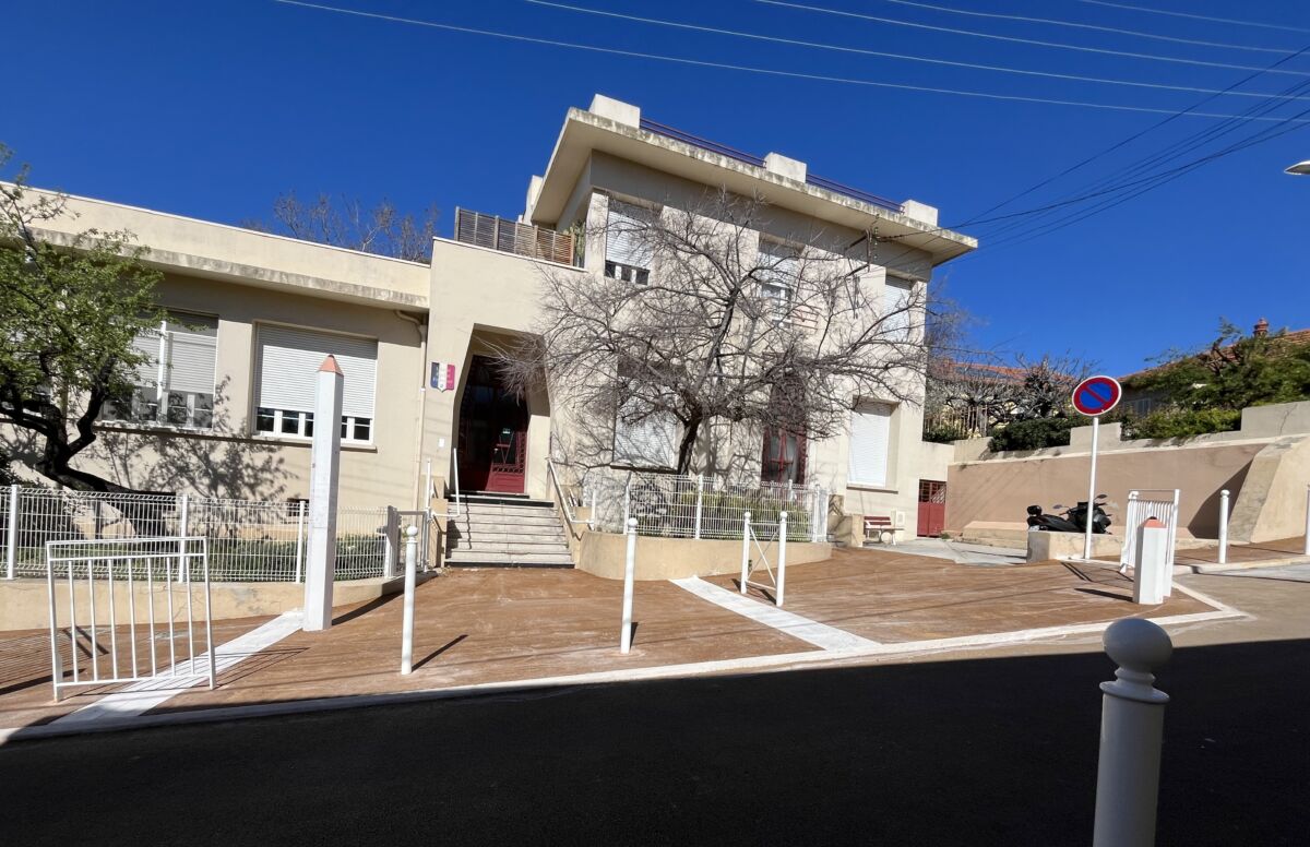 Réalisation d'un Parvis à l'école primaire /mars 2024 - CIL Aguillon